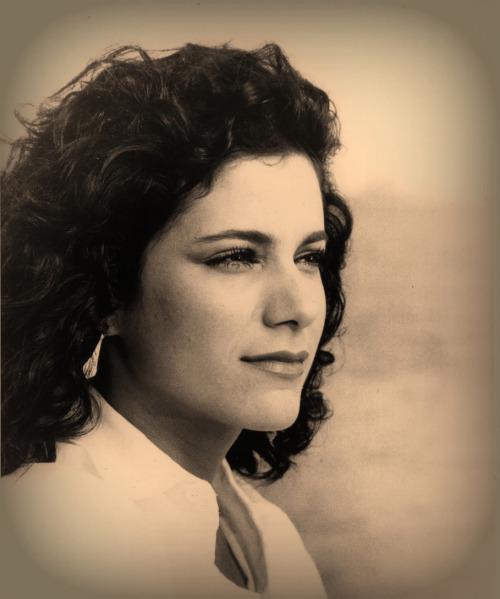 Saundra - Cast - The Miami Vice Community