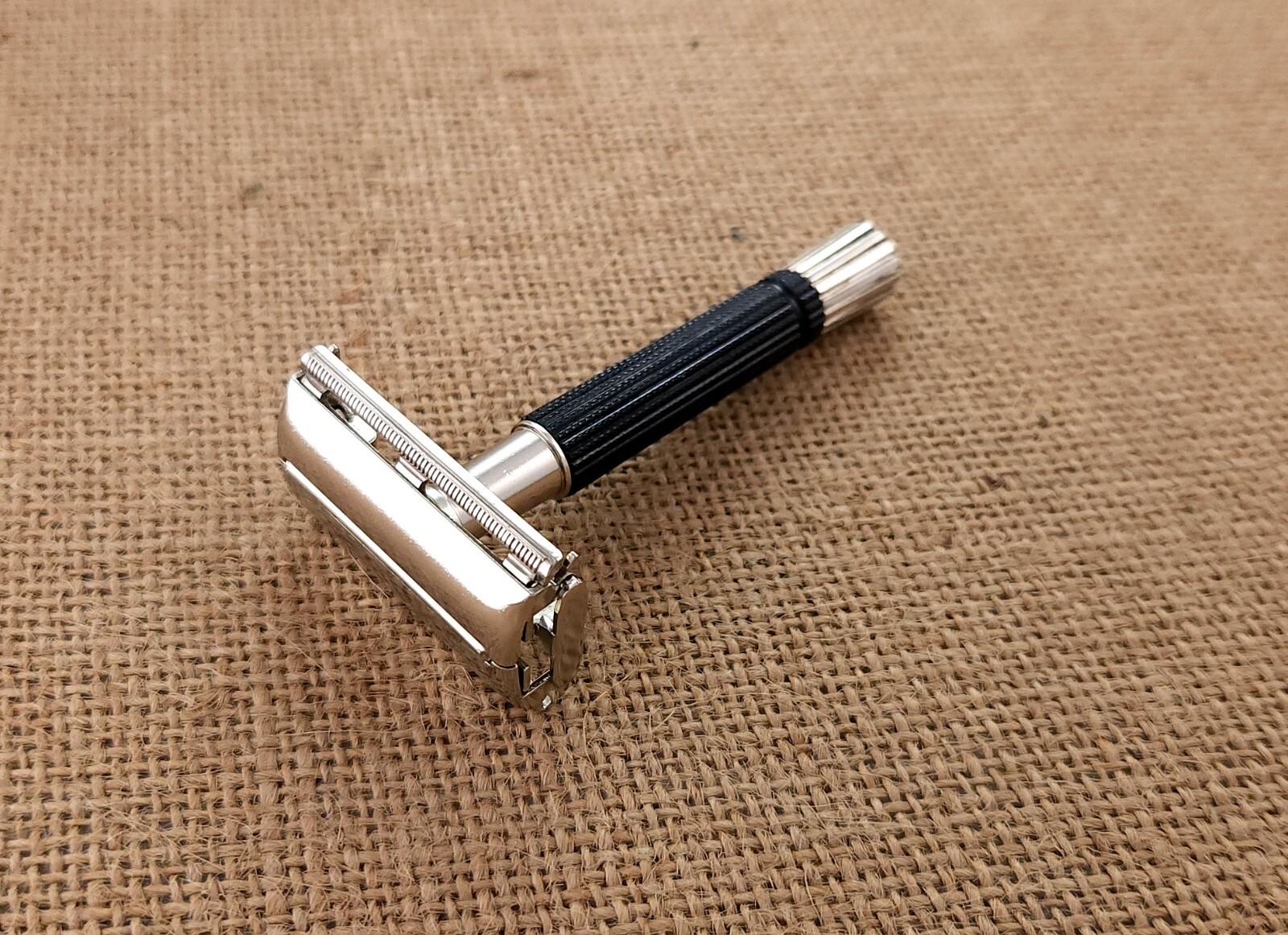 Crockett's Gillette razor - Hardware - The Miami Vice Community